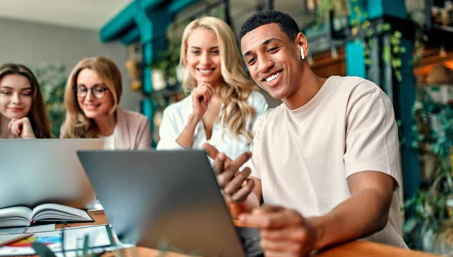 ‘Big return to office’ unlikely for Swiss professionals